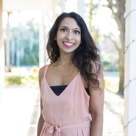 TracyAlloway_Portrait2 - Bible Gateway Blog