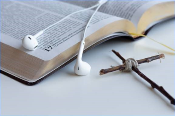 Take the 10 Minutes with Jesus Audio Challenge - Bible Gateway Blog